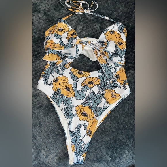Swim | Clearancetularosa One Piece Keyhole Swimsuit | Poshmark